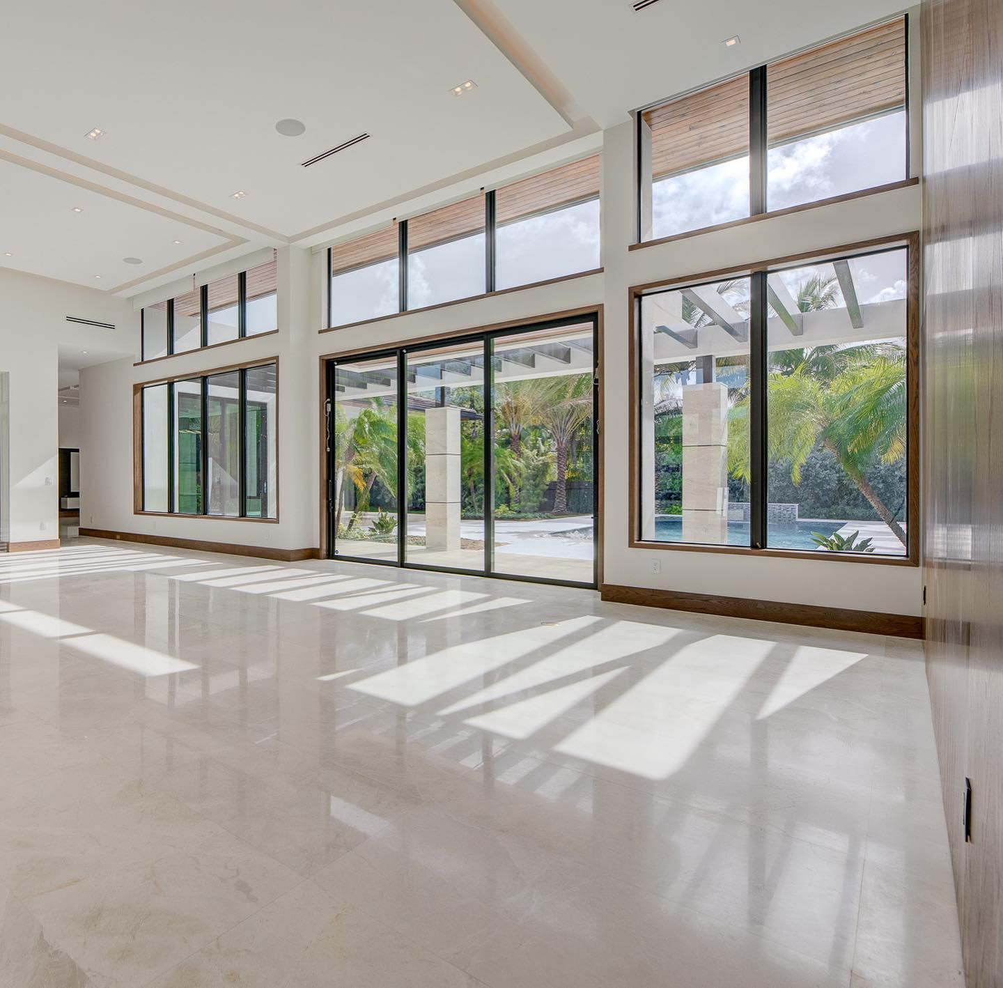 Browse our gallery | Hurricane Windows & Screen